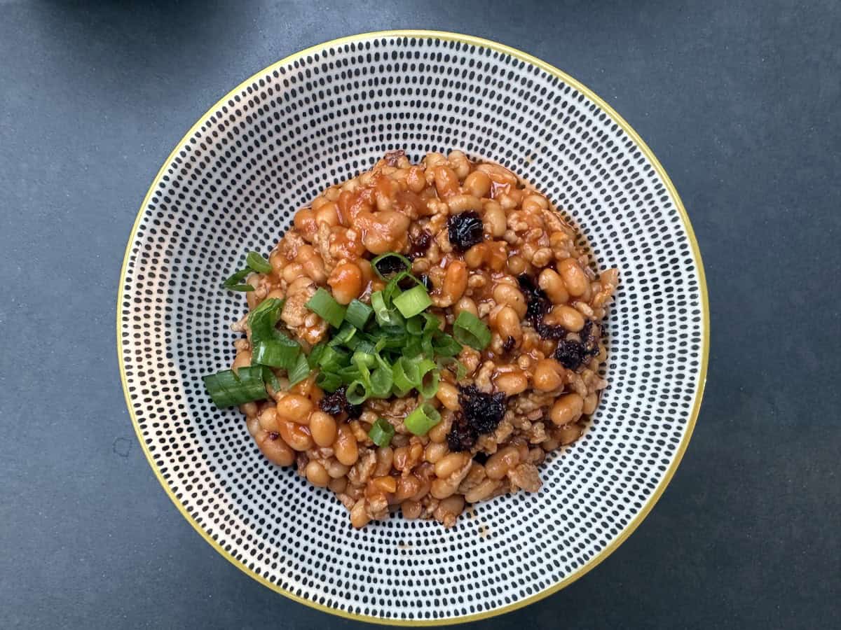 Chinese baked beans with minced pork - Eat Cook Explore