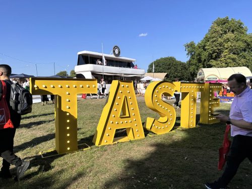 Fab Food Festivals Around the World: A Traveller's Guide to Culinary ...